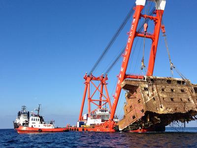 Resolve Marine's Comprehensive Rena Wreck Removal and Debris Cleanup ...